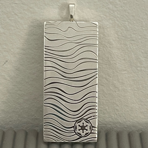 Star Wars | Accessories | New Beskar Bar Pendant Necklace Silver Oz ...